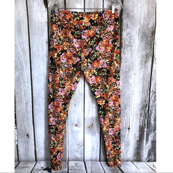 LuLaRoe | Pants & Jumpsuits | Lularoe Tc Tall Curvy Bright Floral ...